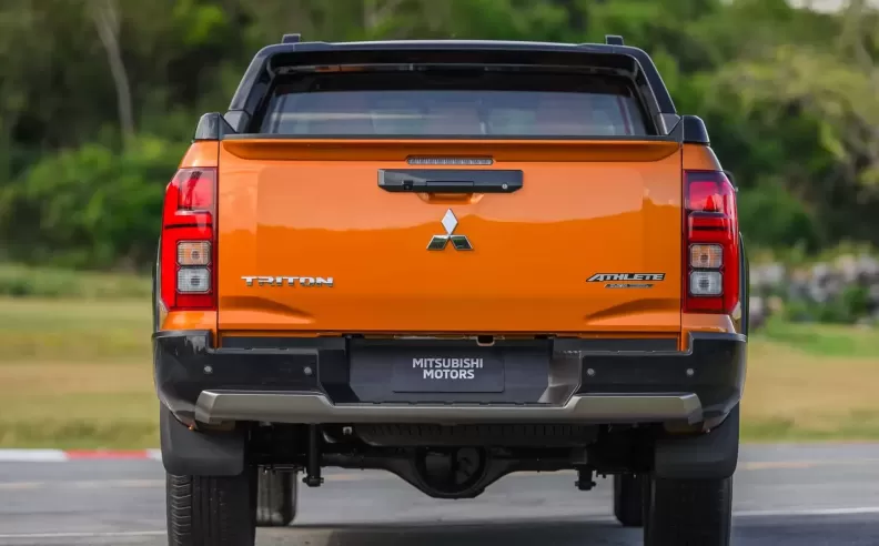 The new 2024 Mitsubishi L200 / Triton