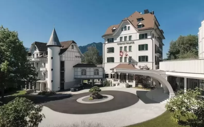 Best Longevity Clinics Merging Innovation and Tradition